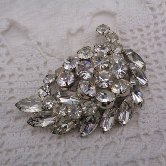 Albert Weiss | Jewelry | Vintage Weiss Clear Rhinestone Layered Leaf ...